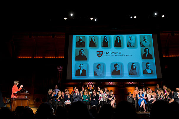 A ceremony celebrates Harvard Heroes — Harvard Gazette