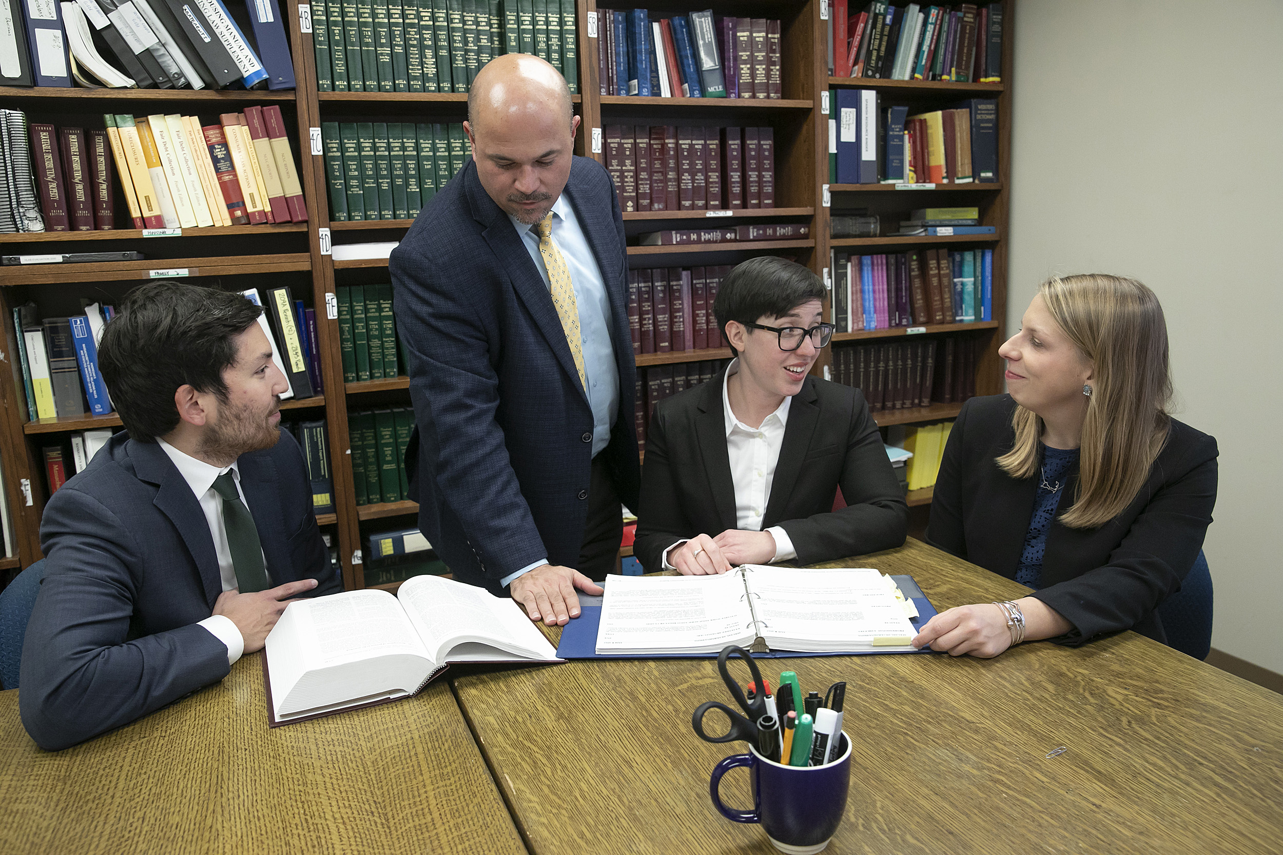 Harvard law students help young immigrants start anew — Harvard Gazette
