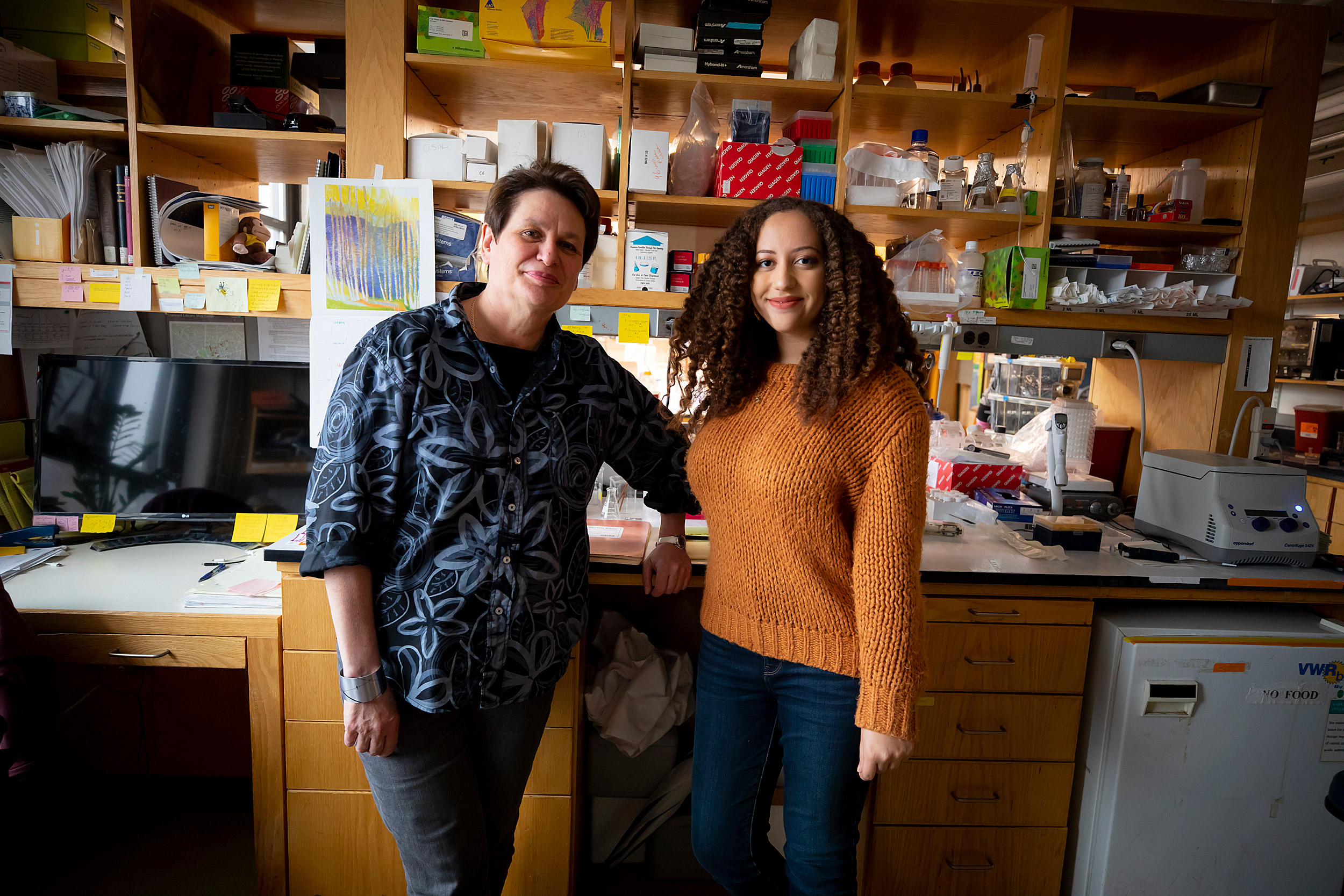 Harvard professor pays it forward by creating fellowship for student ...