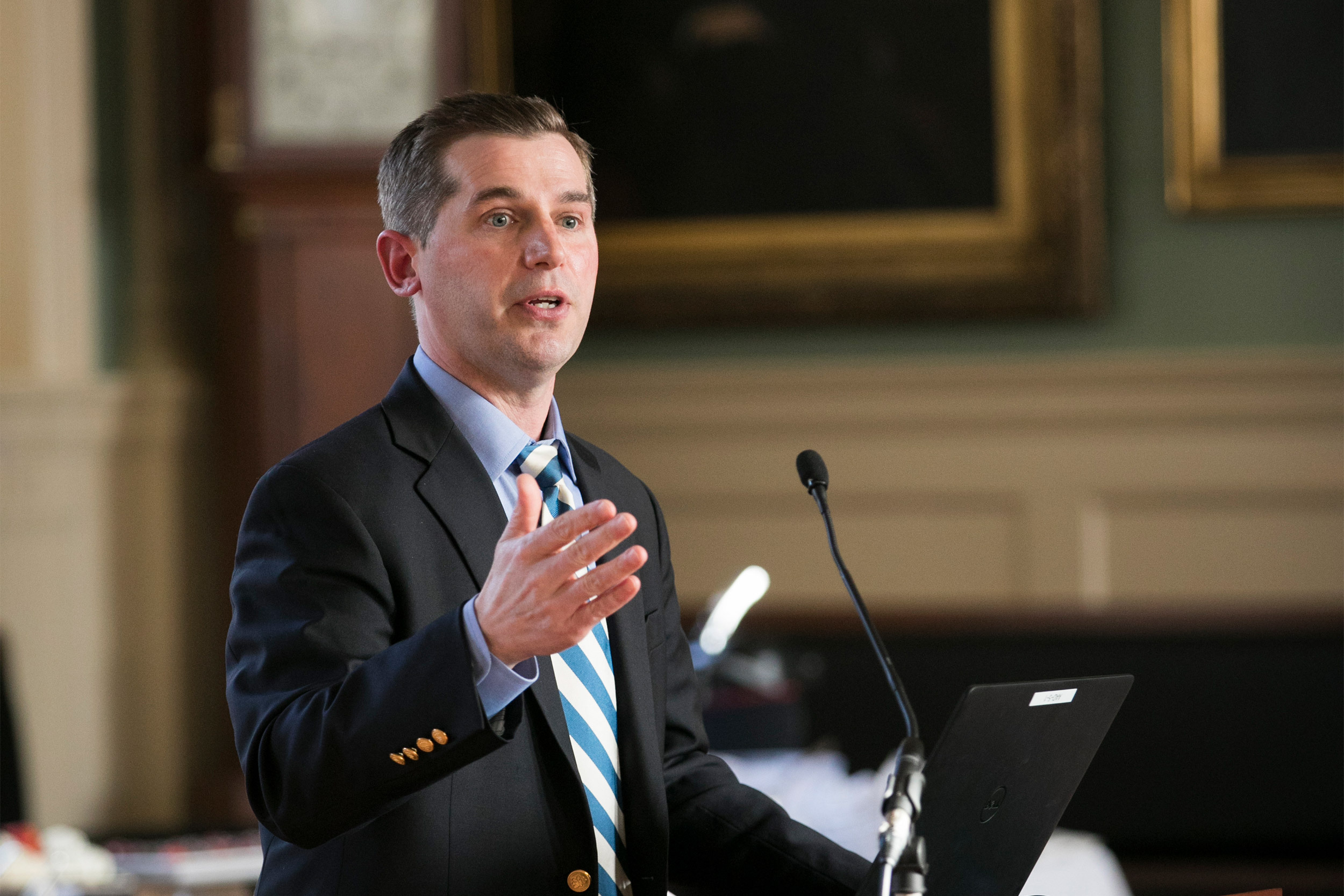 Harvard mental health specialist outlines pandemic-era findings ...
